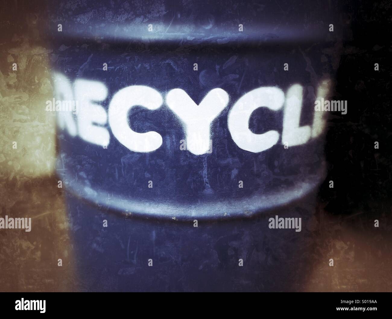 Recycle recycle hi-res stock photography and images - Alamy