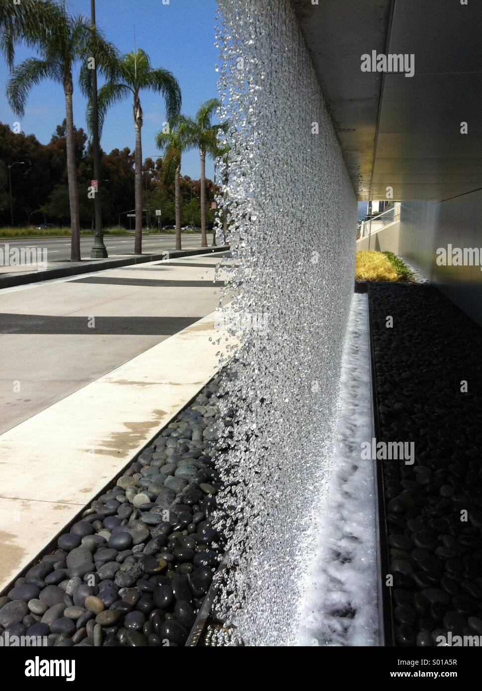 Man made water fountain hi-res stock photography and images - Alamy