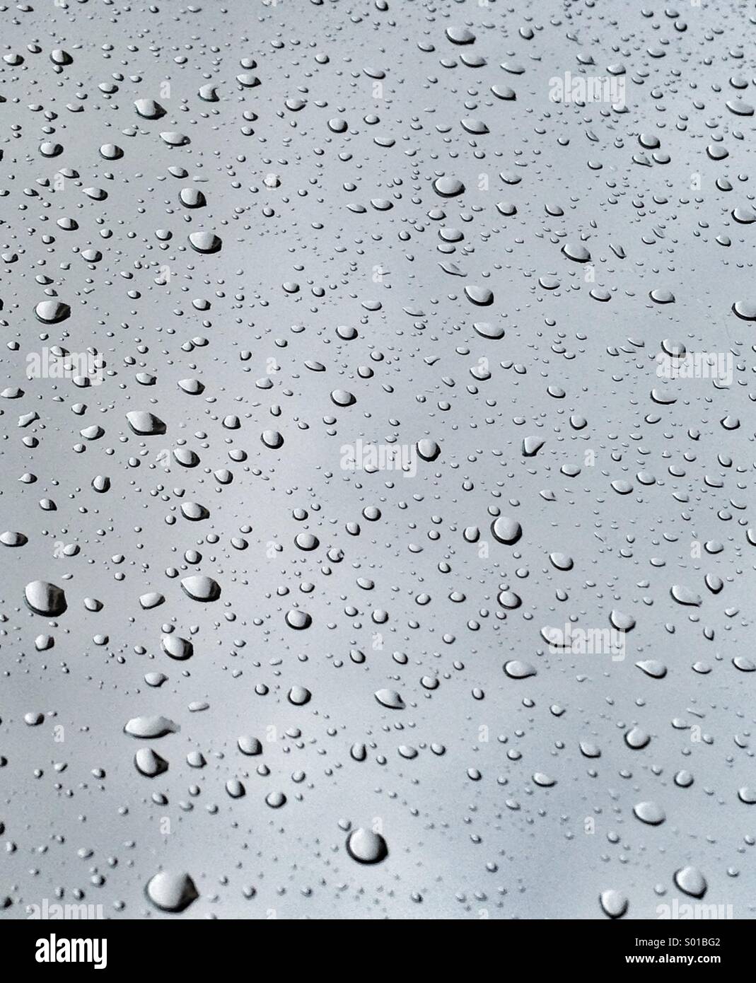 Raindrop pane hi-res stock photography and images - Alamy