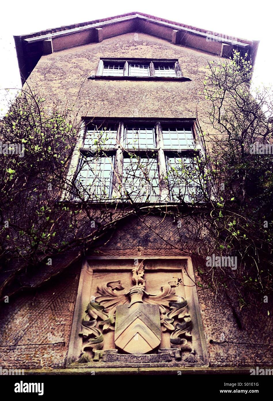 Menacing house hi-res stock photography and images - Alamy