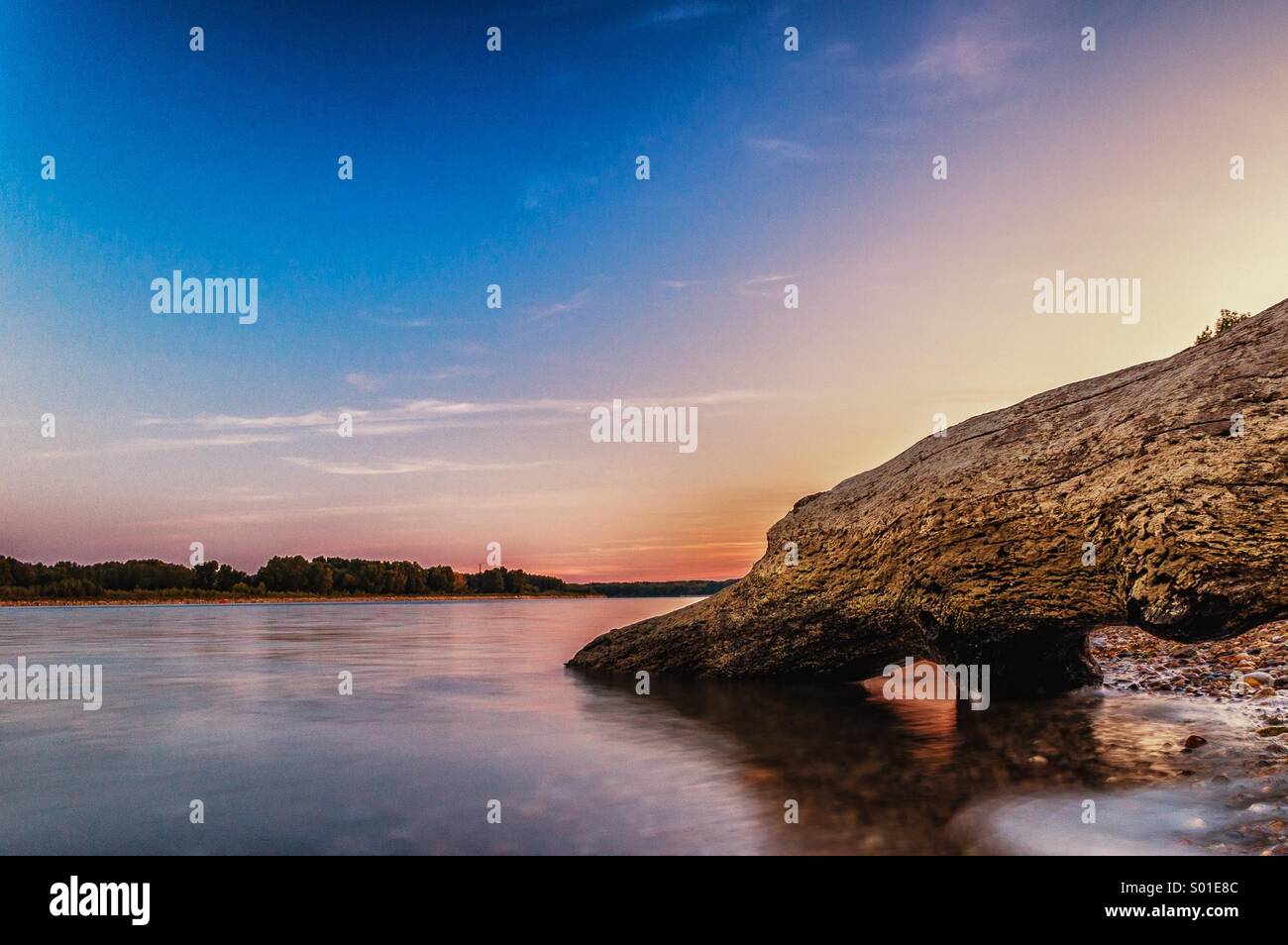 Log in river hi-res stock photography and images - Alamy