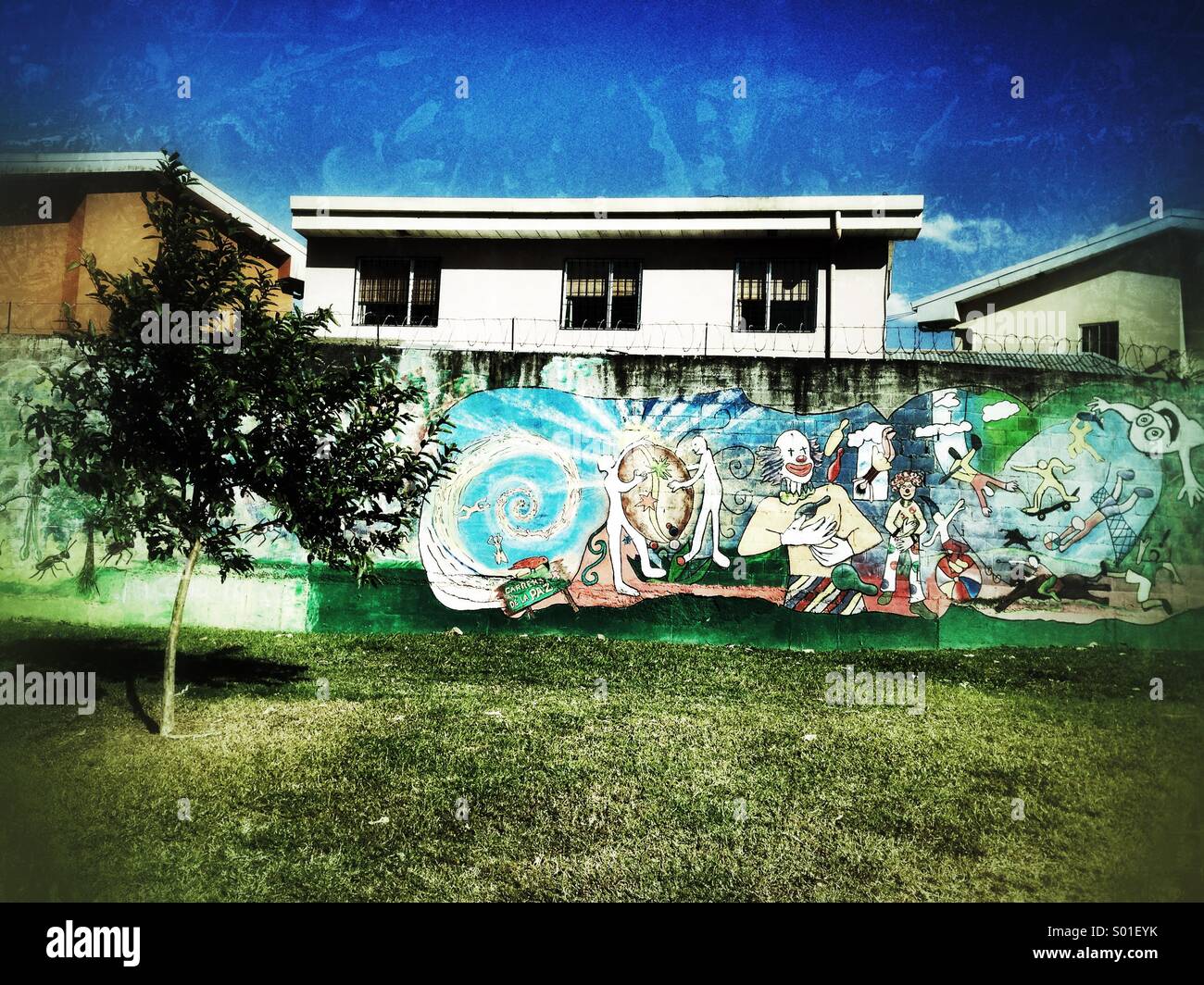 Graffiti urban scene hi-res stock photography and images - Alamy