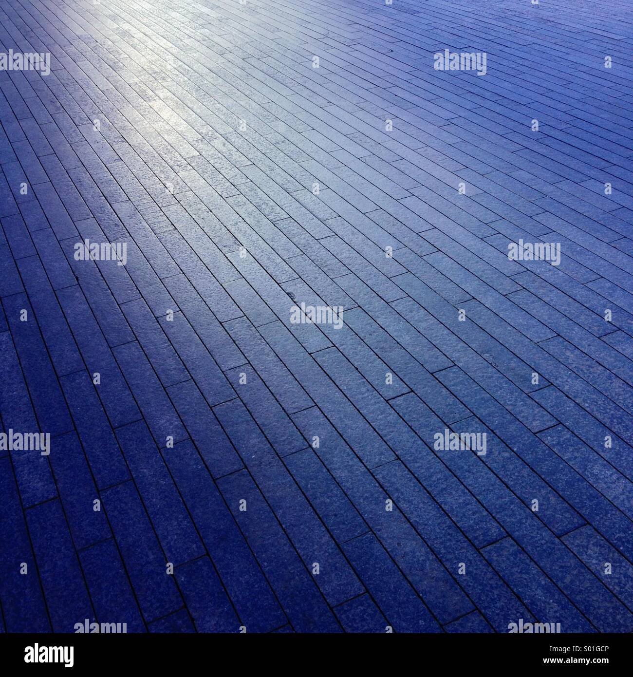 Blue road hi-res stock photography and images - Alamy