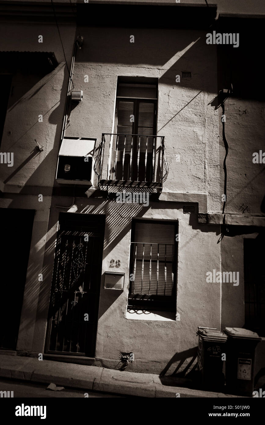 Old terrace house hi-res stock photography and images - Alamy