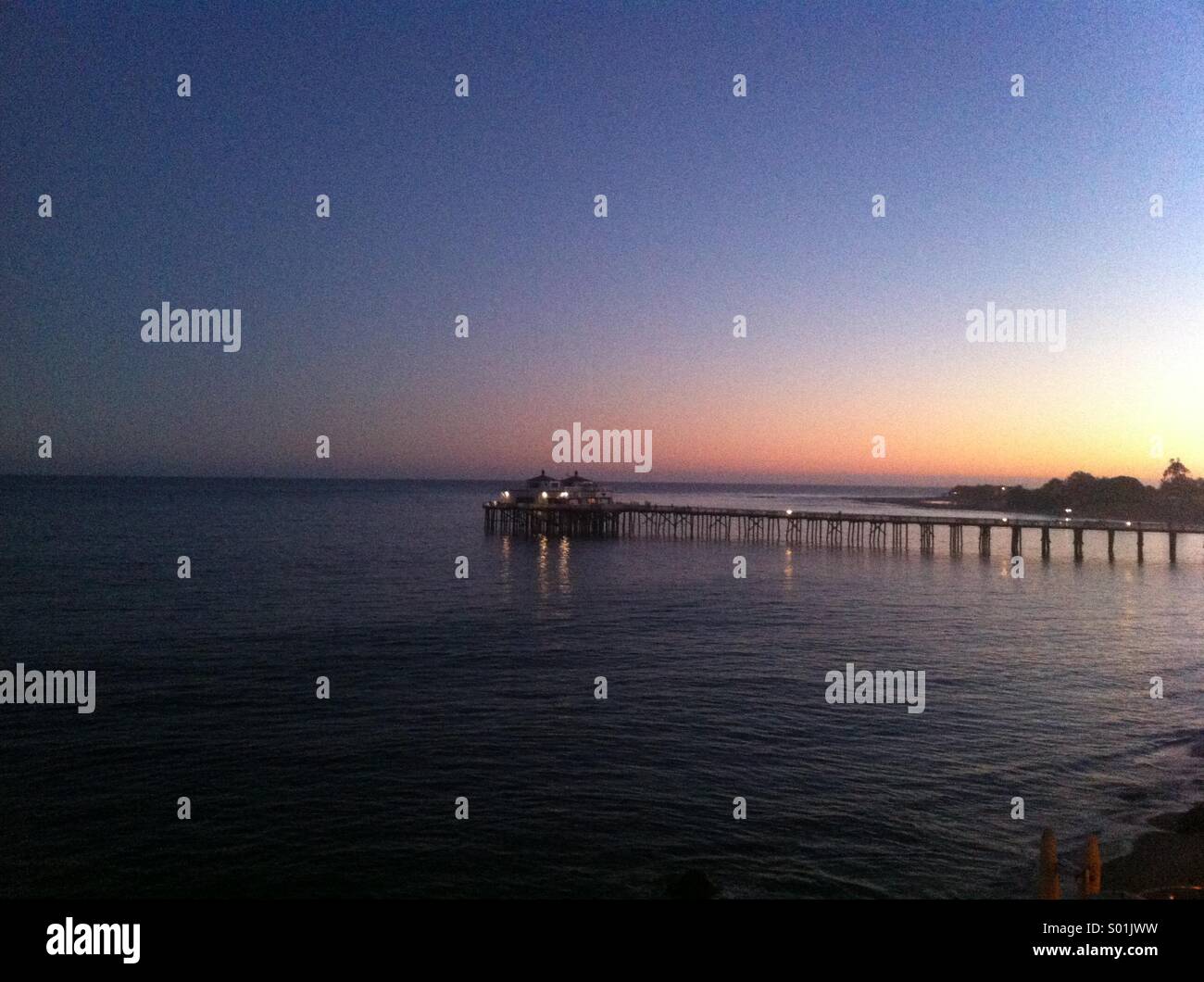 Malibu sunset hi-res stock photography and images - Alamy
