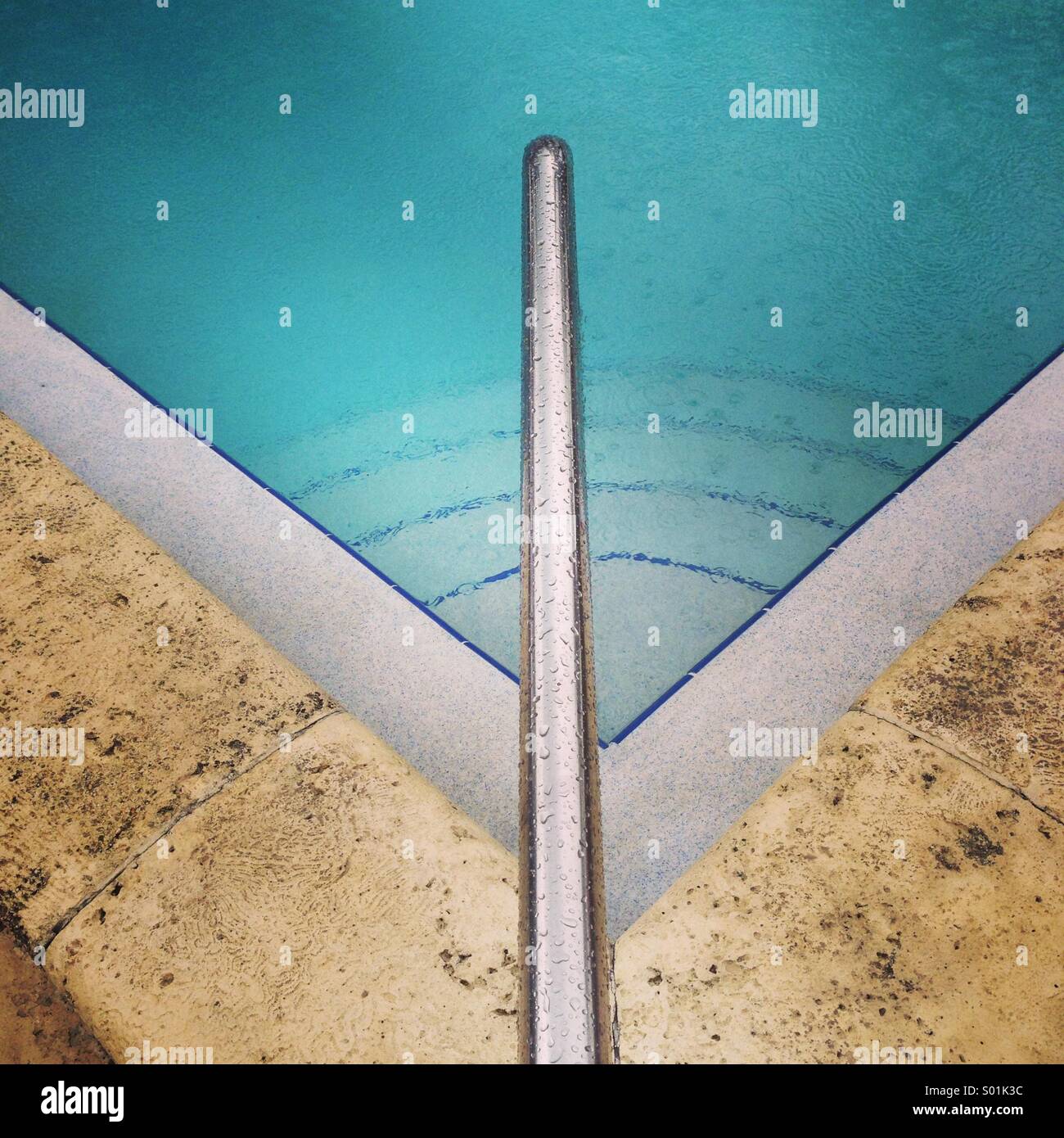 Ruined pool hi-res stock photography and images - Alamy