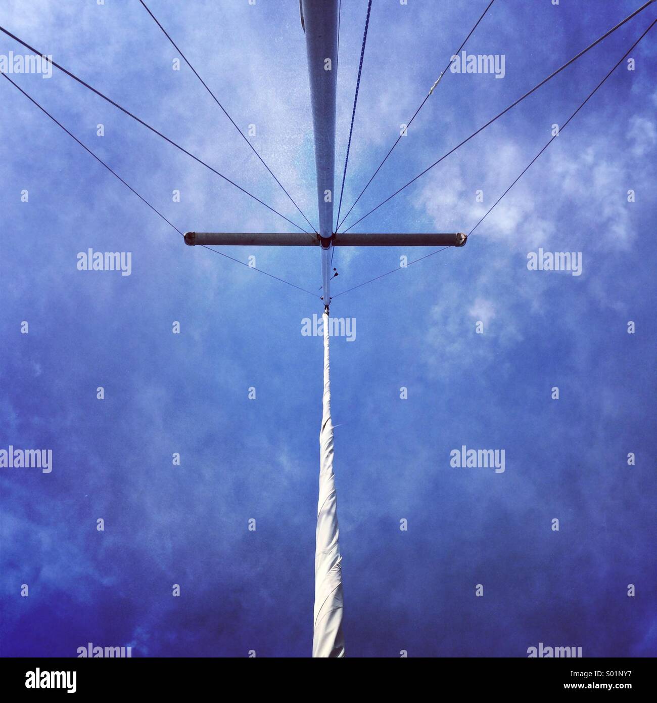Cross mast hi-res stock photography and images - Alamy