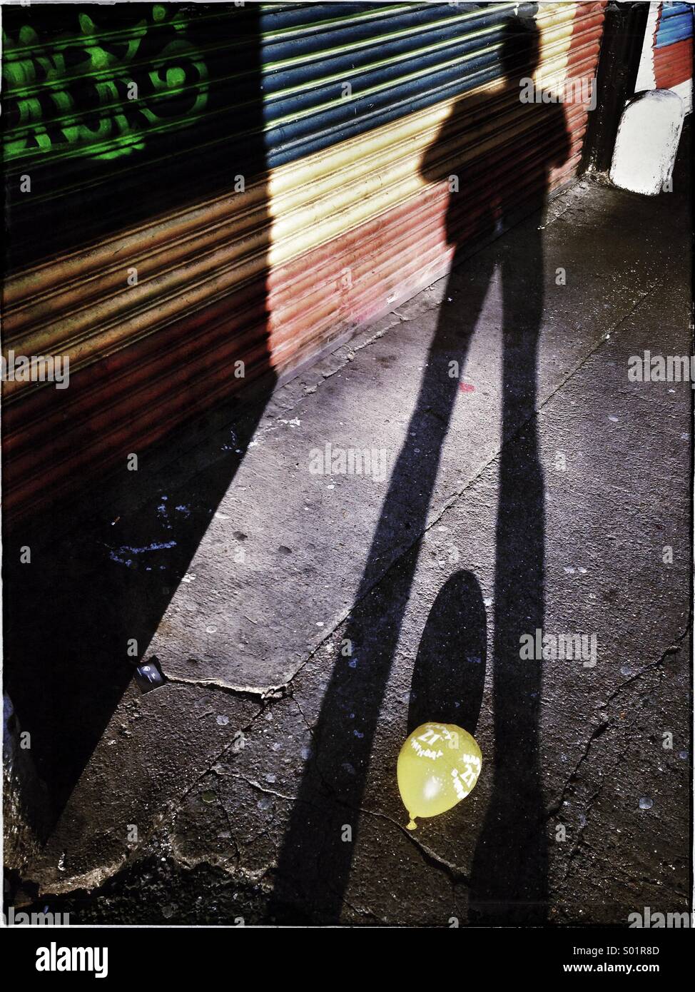 Colorful shadow patterns hi-res stock photography and images - Alamy