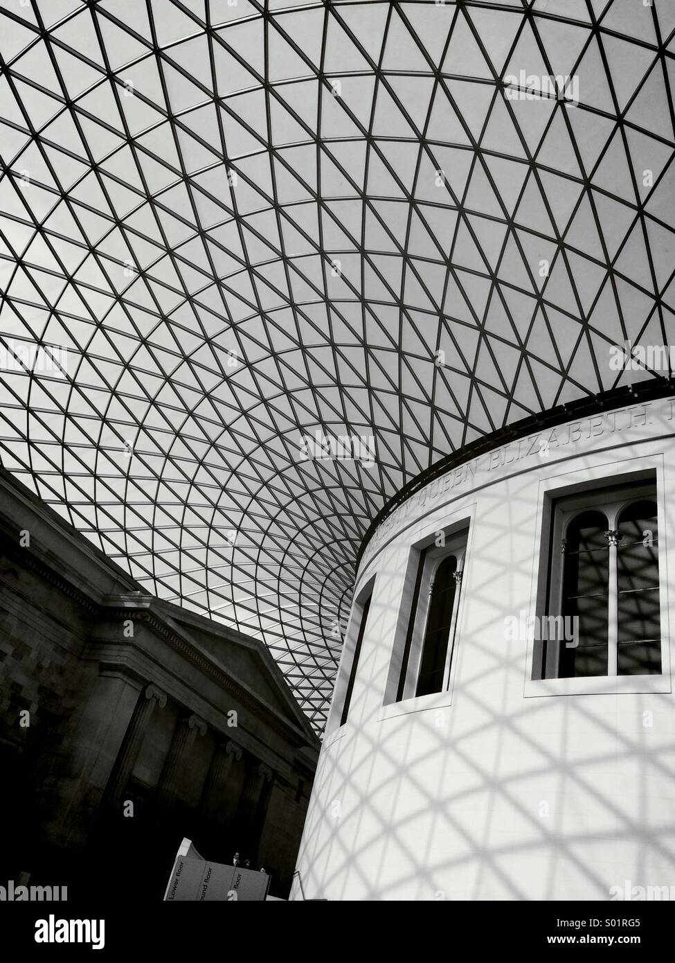 British Museum Roof Stock Photos & British Museum Roof Stock Images - Alamy