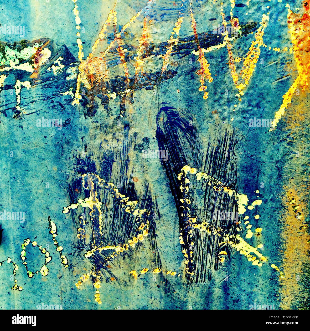 Railway bridge graffiti hi-res stock photography and images - Alamy