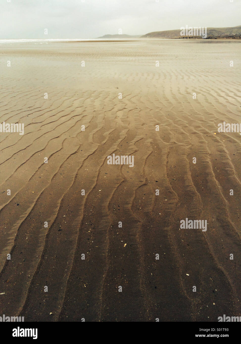 Ripples at beach hi-res stock photography and images - Alamy