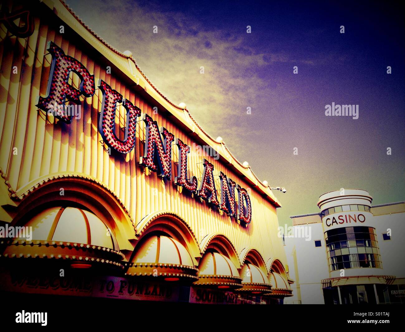 Southport funland arcade hi-res stock photography and images - Alamy
