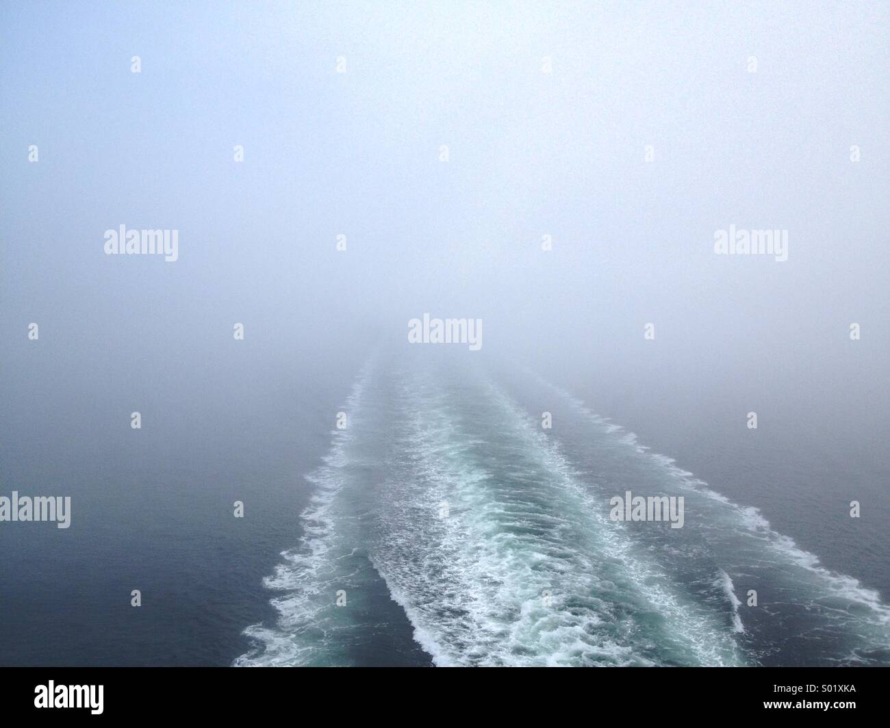Disappearing ship hi-res stock photography and images - Alamy