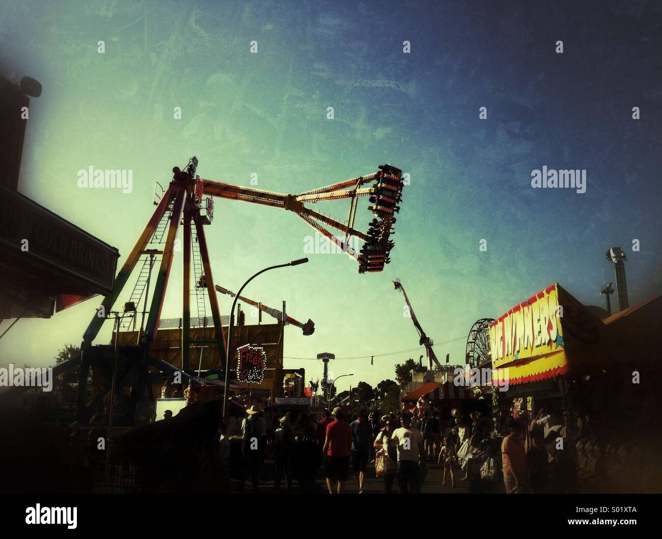 Show rides hi-res stock photography and images - Alamy