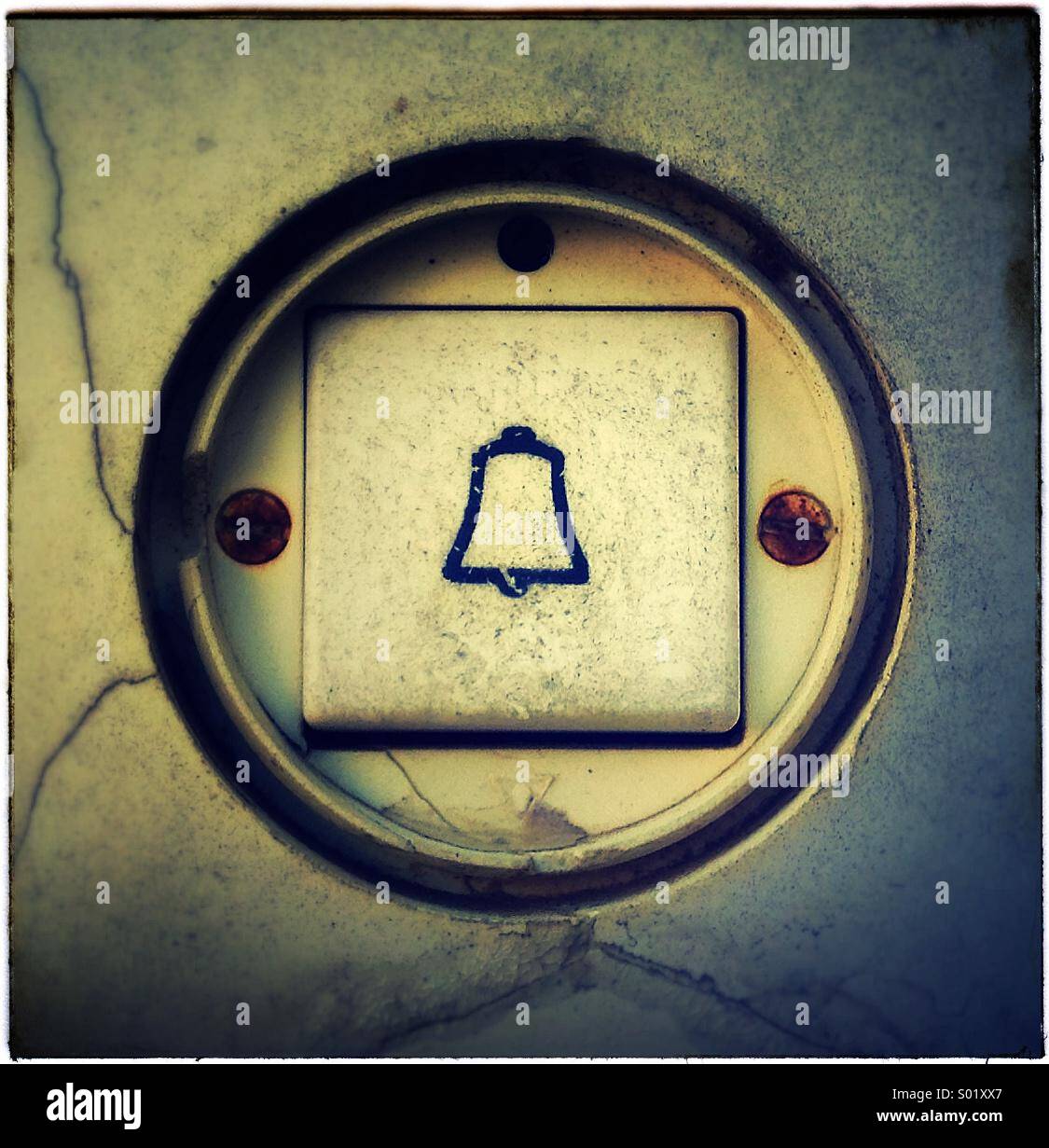 Bell door sign doorbell hi-res stock photography and images - Alamy