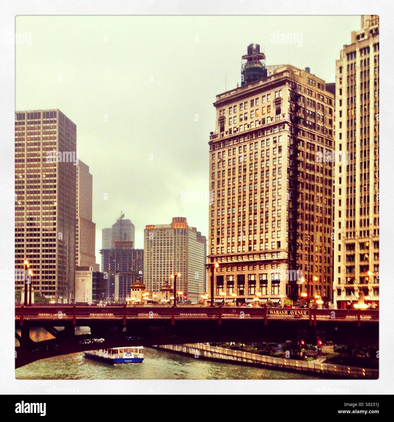 Chicago bridge hi-res stock photography and images - Alamy