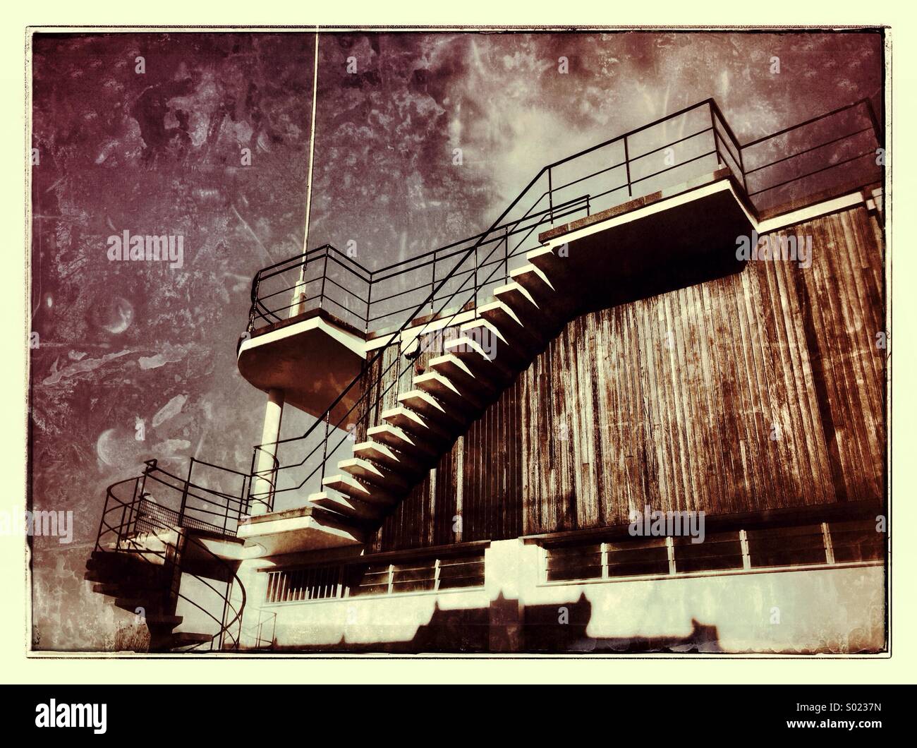 Isis stands hi-res stock photography and images - Alamy