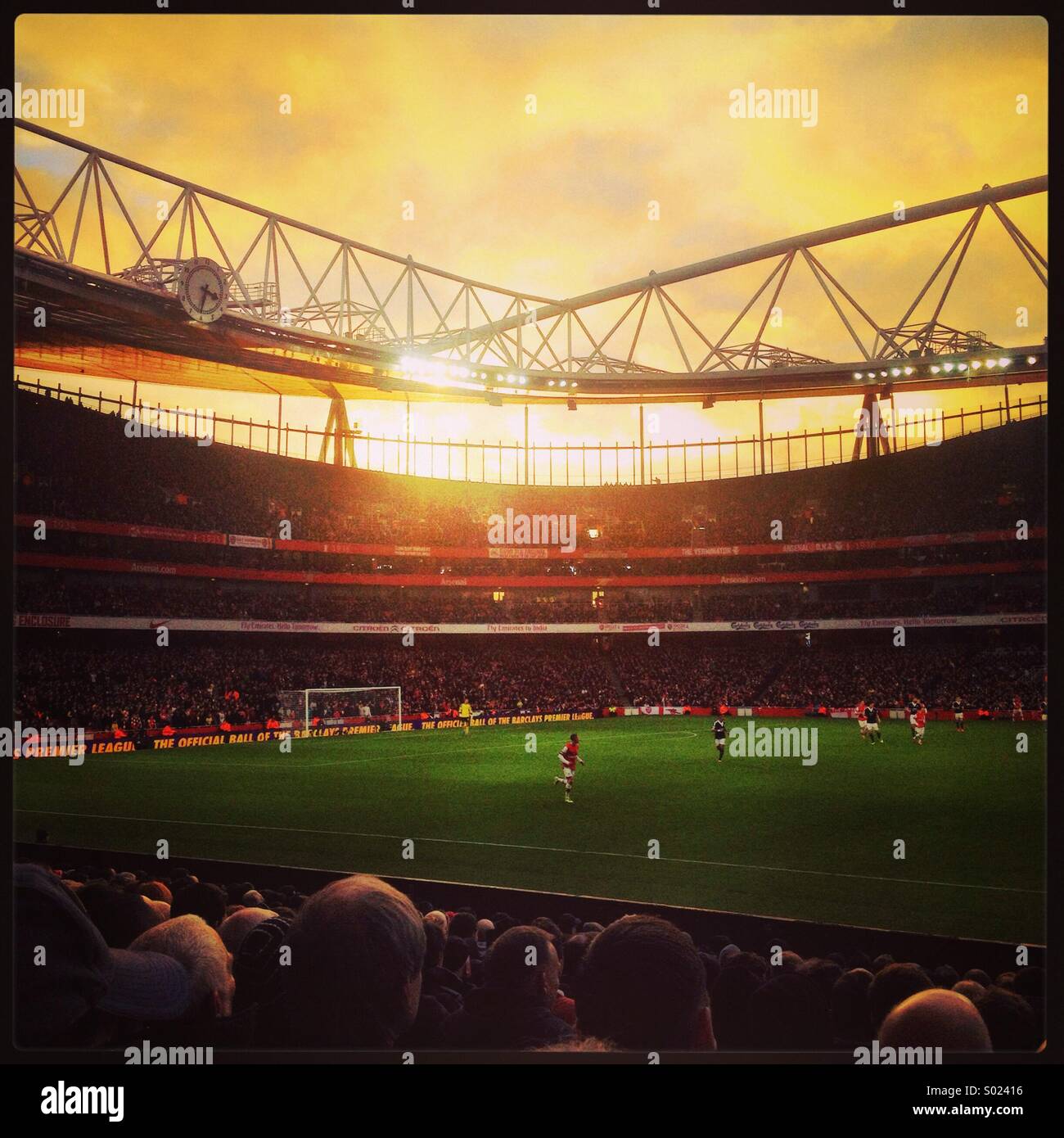 Arsenal Stadium Crowd High Resolution Stock Photography and Images - Alamy