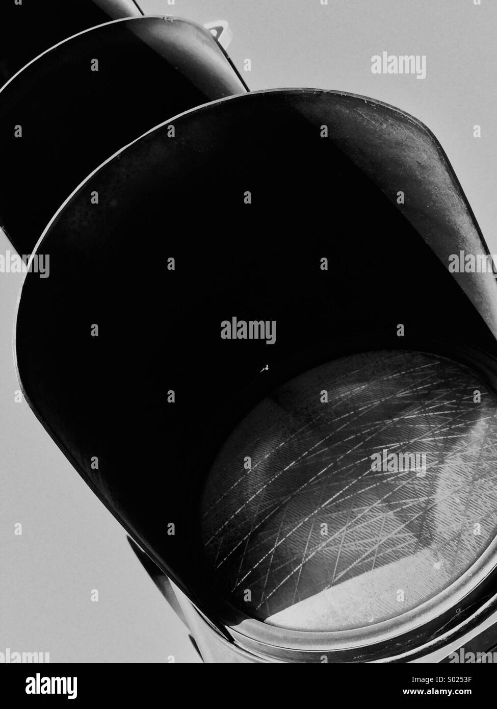 Big traffic light hi-res stock photography and images - Alamy