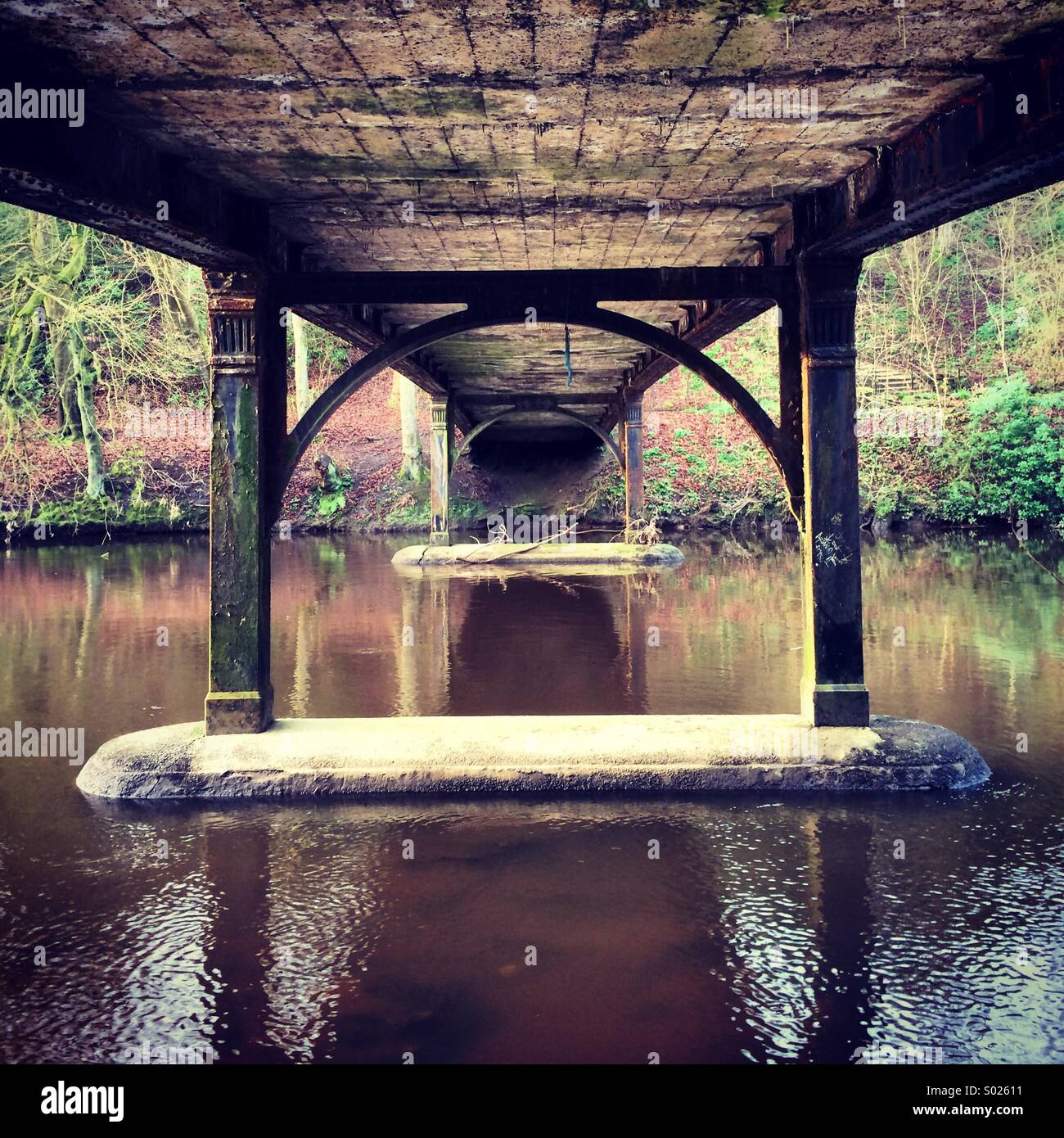 Steel and stone bridge hi-res stock photography and images - Alamy
