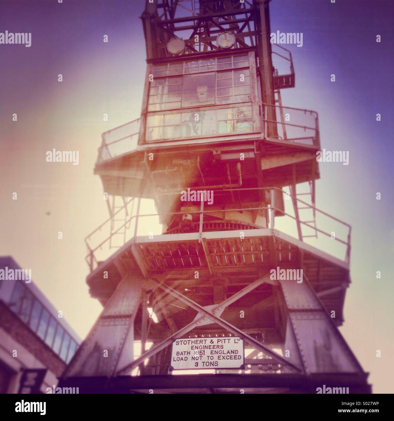 Industrial crane bristol hi-res stock photography and images - Alamy