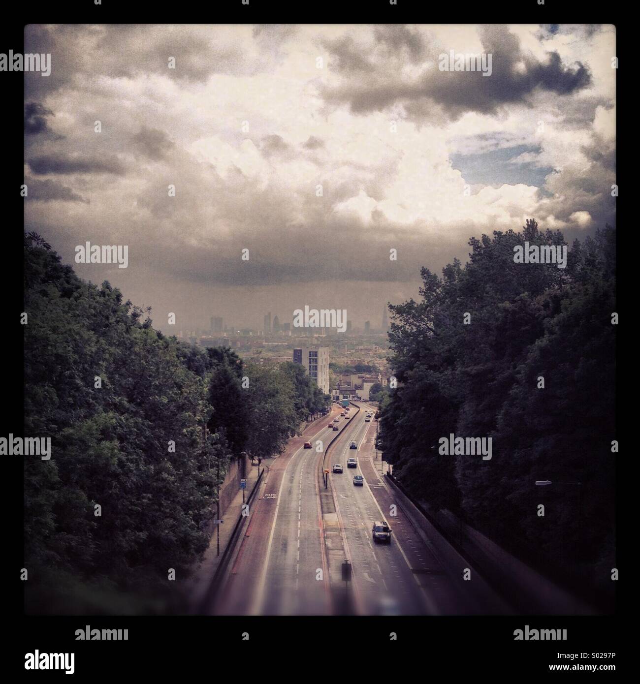 London skyline from the road hi-res stock photography and images - Alamy
