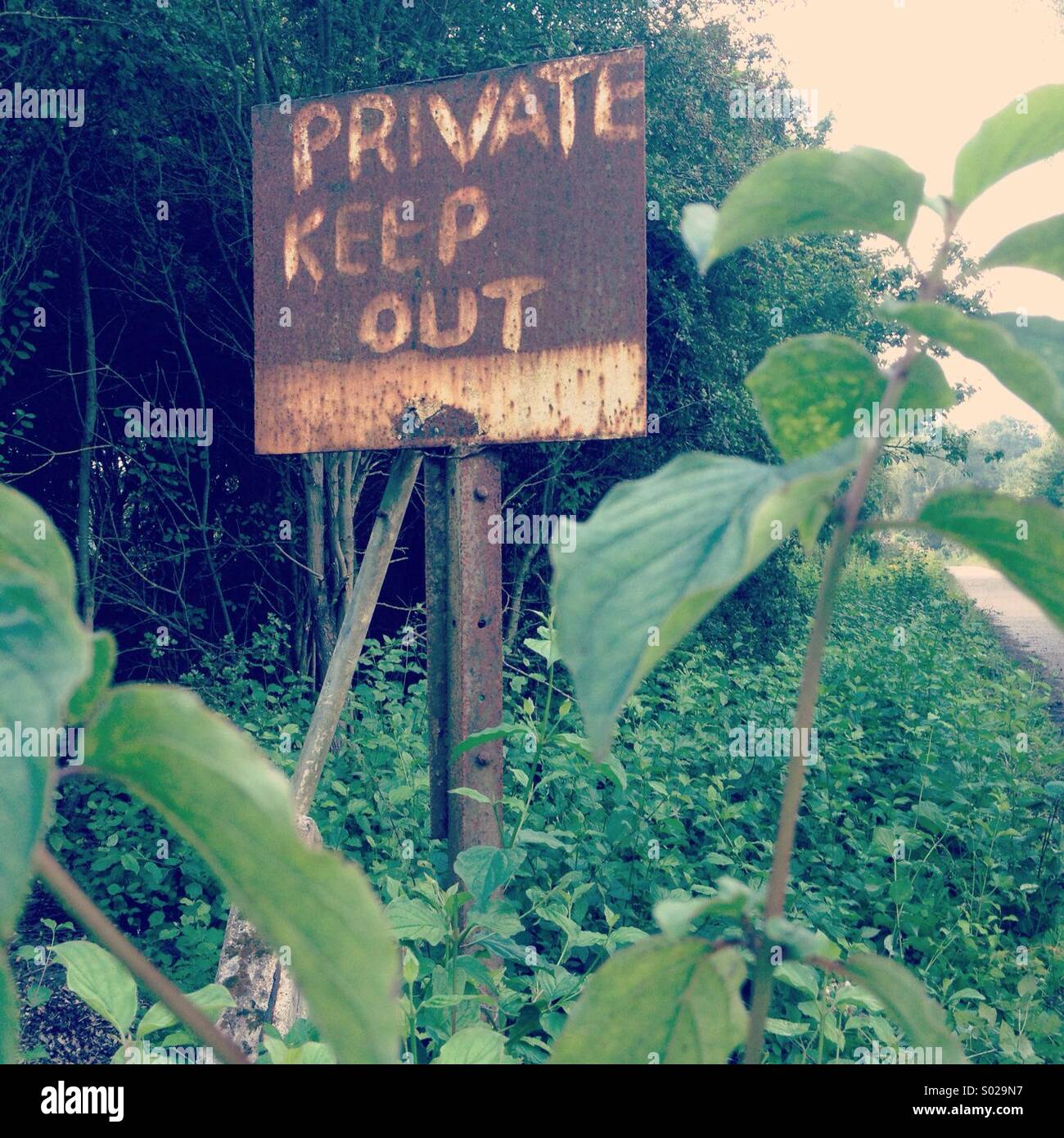 Red neck warning, old keep old sign Stock Photo - Alamy