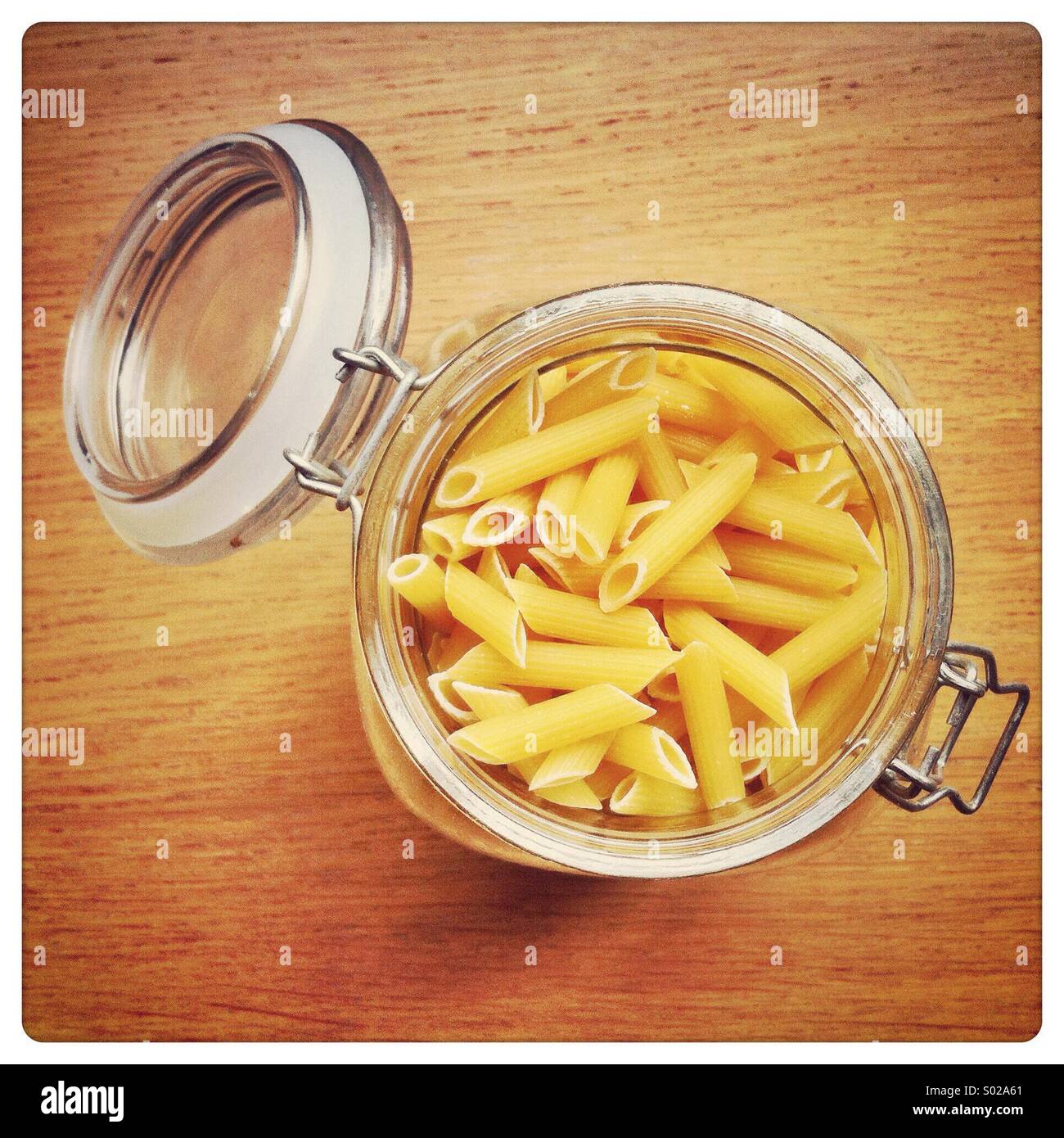 The pasta pot hi-res stock photography and images - Alamy