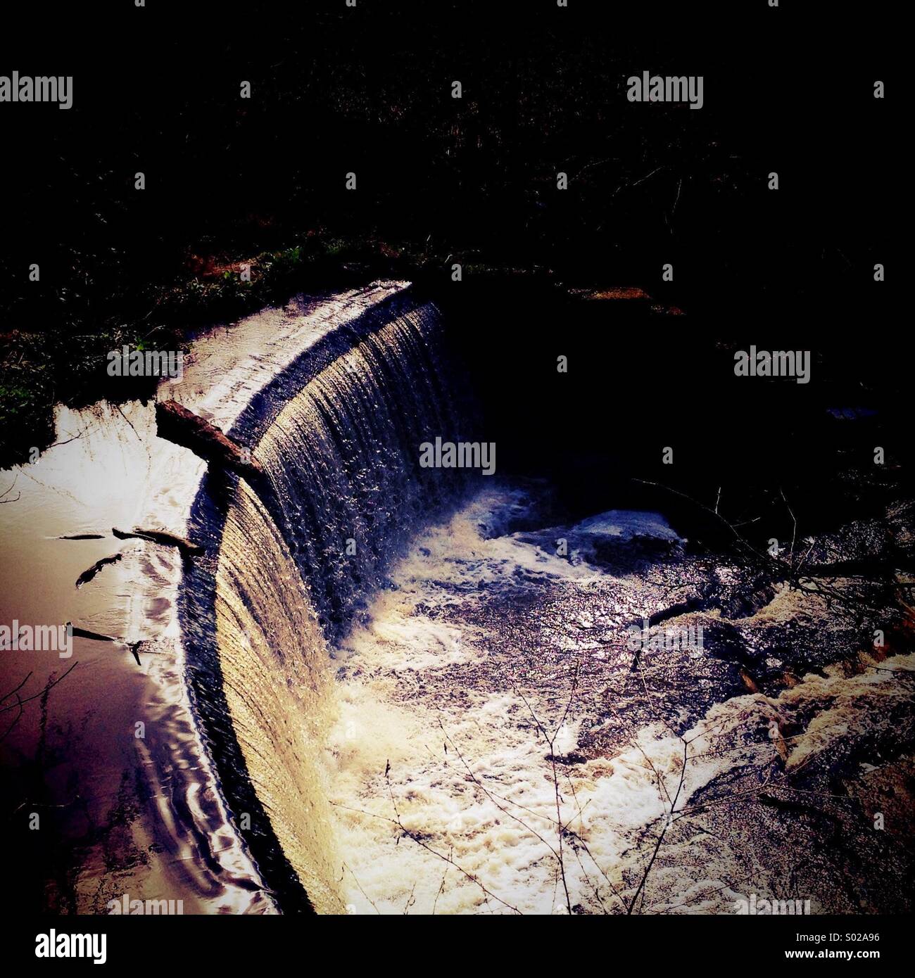 Weir at Yarrow Valley Country Park in Chorley Stock Photo - Alamy