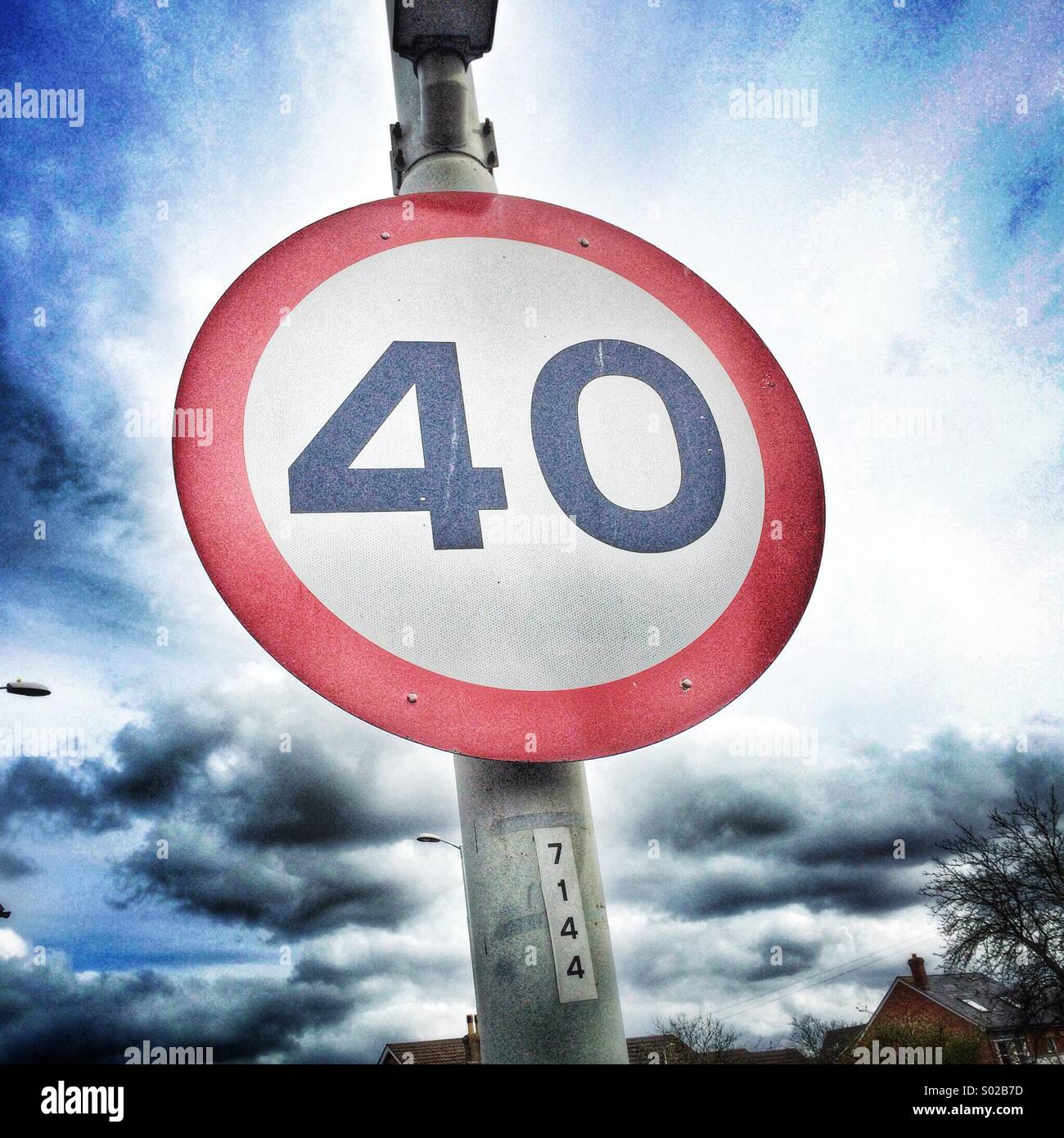 40mph speed restriction sign Stock Photo - Alamy