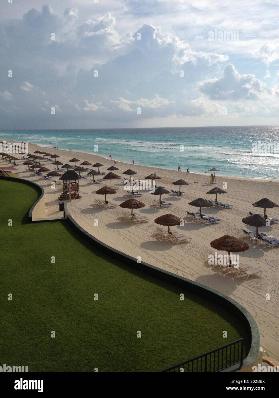 Cancun beaches hi-res stock photography and images - Alamy