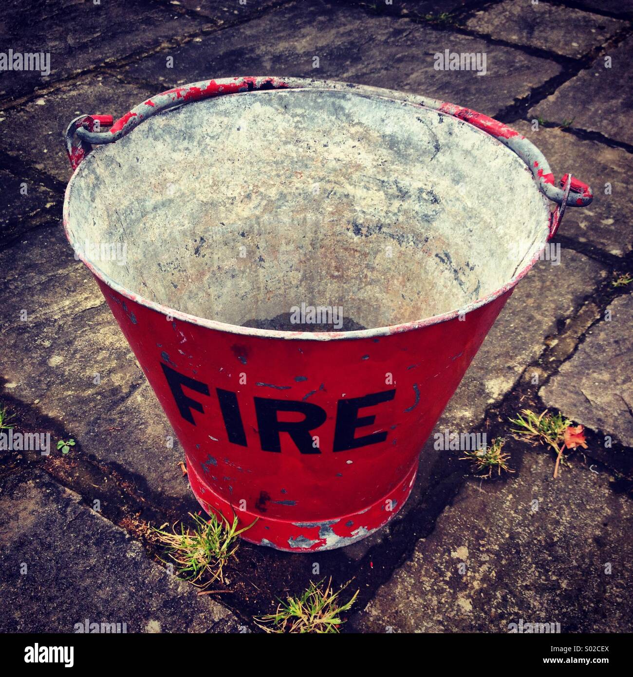 Fire bucket hi-res stock photography and images - Alamy