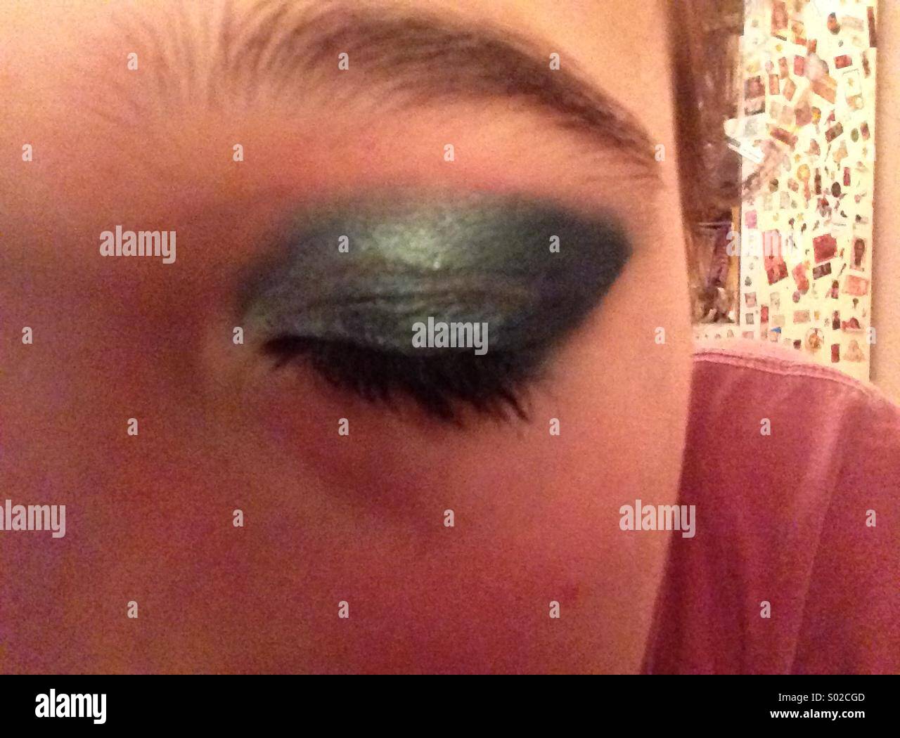 Girl with heavy eye make up hi-res stock photography and images - Alamy