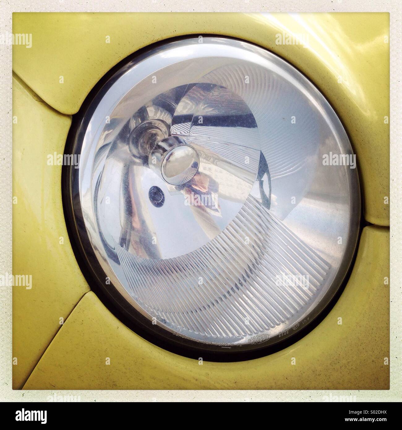 Car headlight bulb hi-res stock photography and images - Alamy