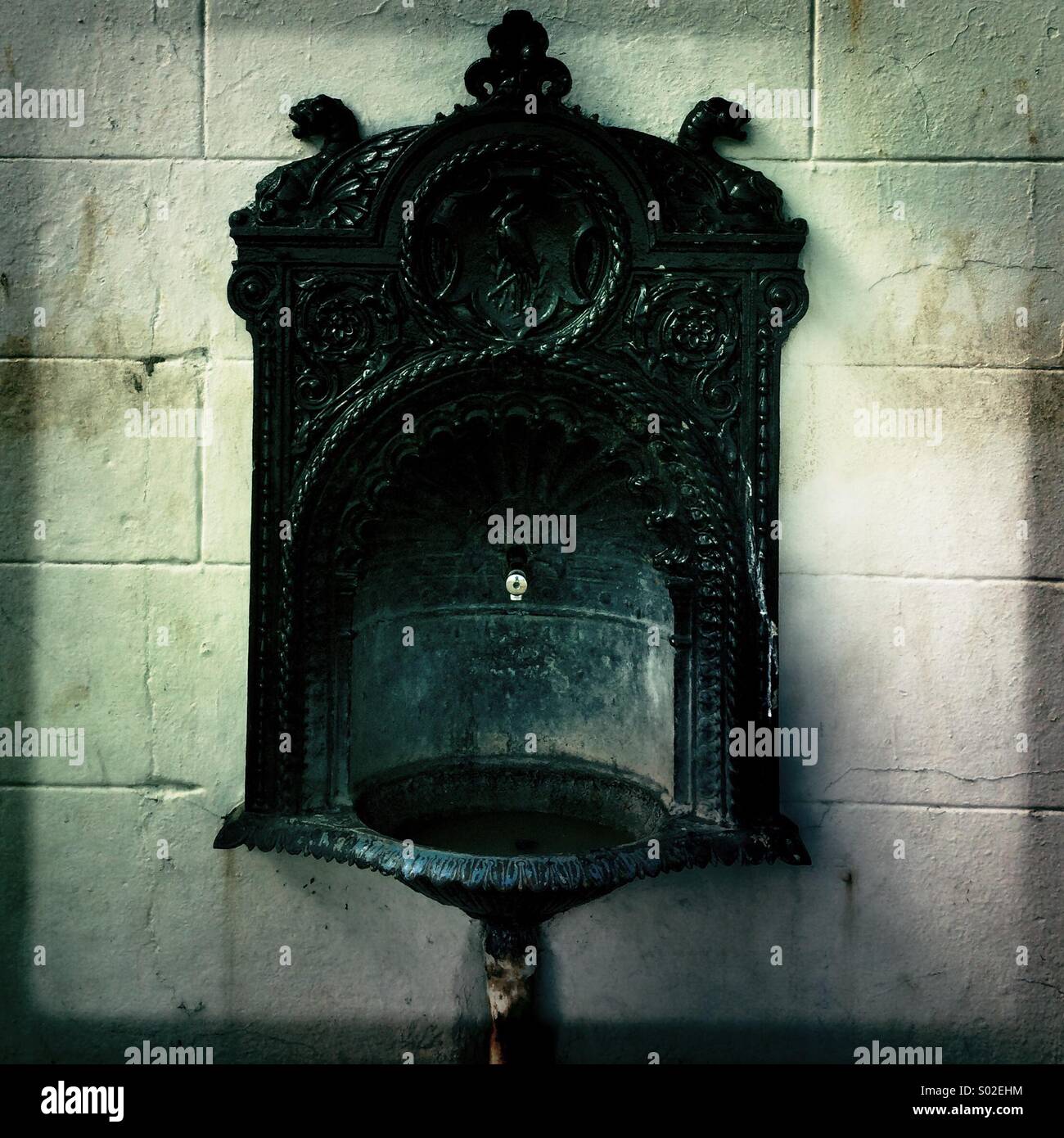 Victorian water fountain hi-res stock photography and images - Alamy