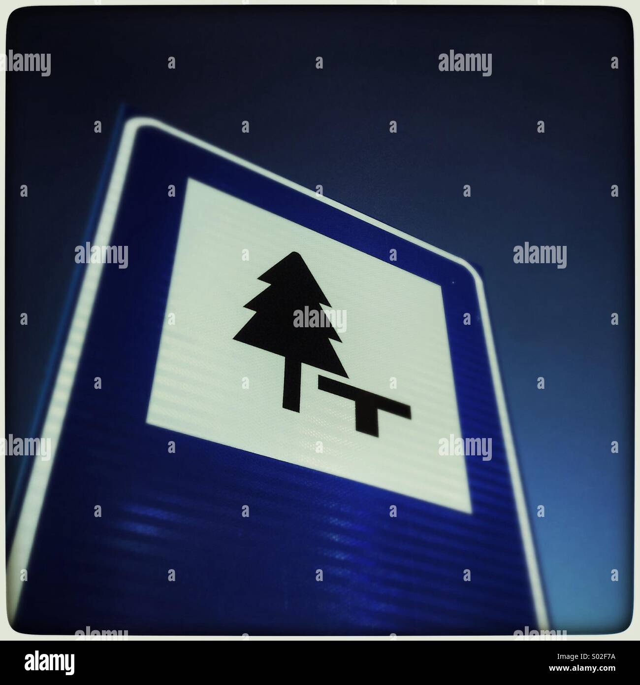 Picnic road sign hi-res stock photography and images - Alamy