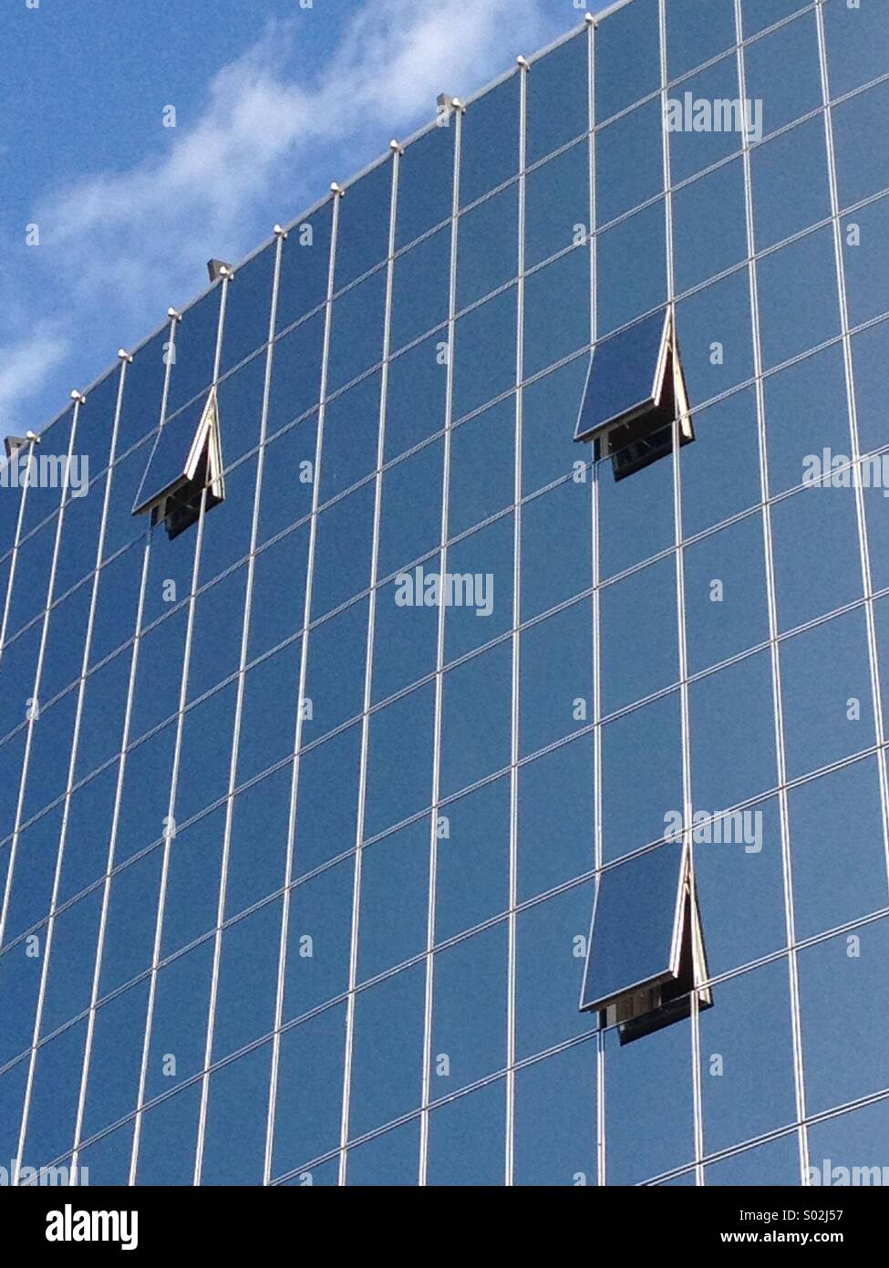 All windows open hi-res stock photography and images - Alamy