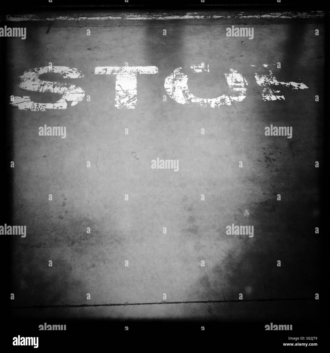 Off limits sign hi-res stock photography and images - Alamy