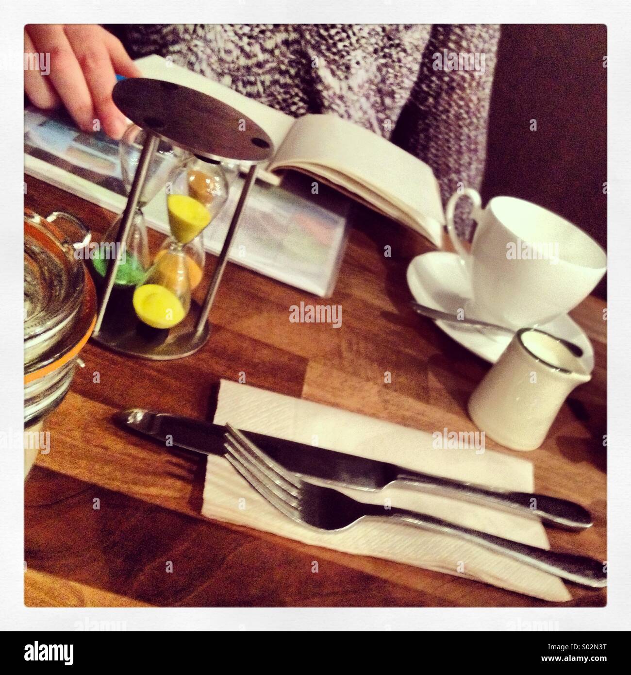 Working lunch hi-res stock photography and images - Alamy