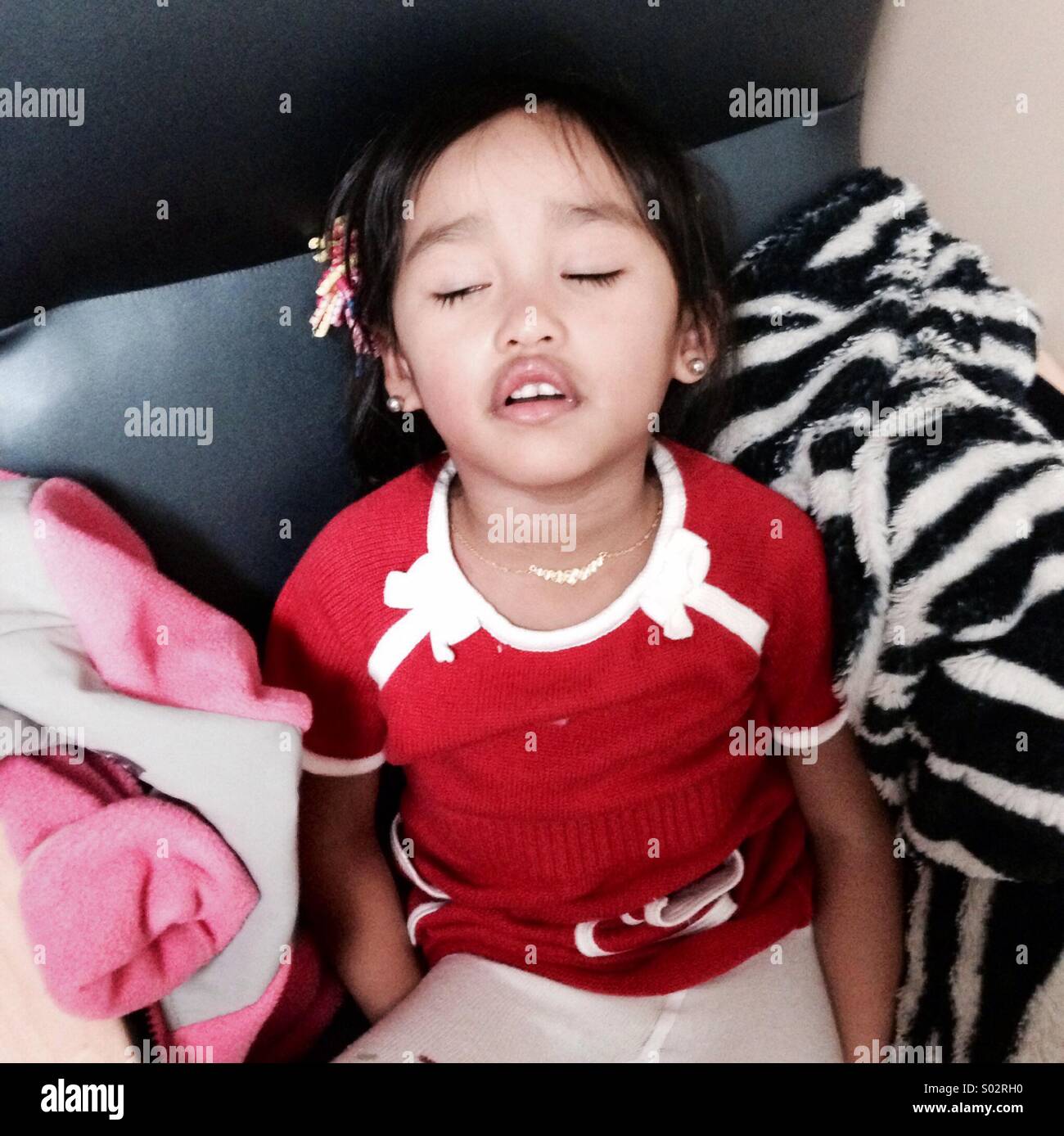 Sleeping kid hi-res stock photography and images - Alamy