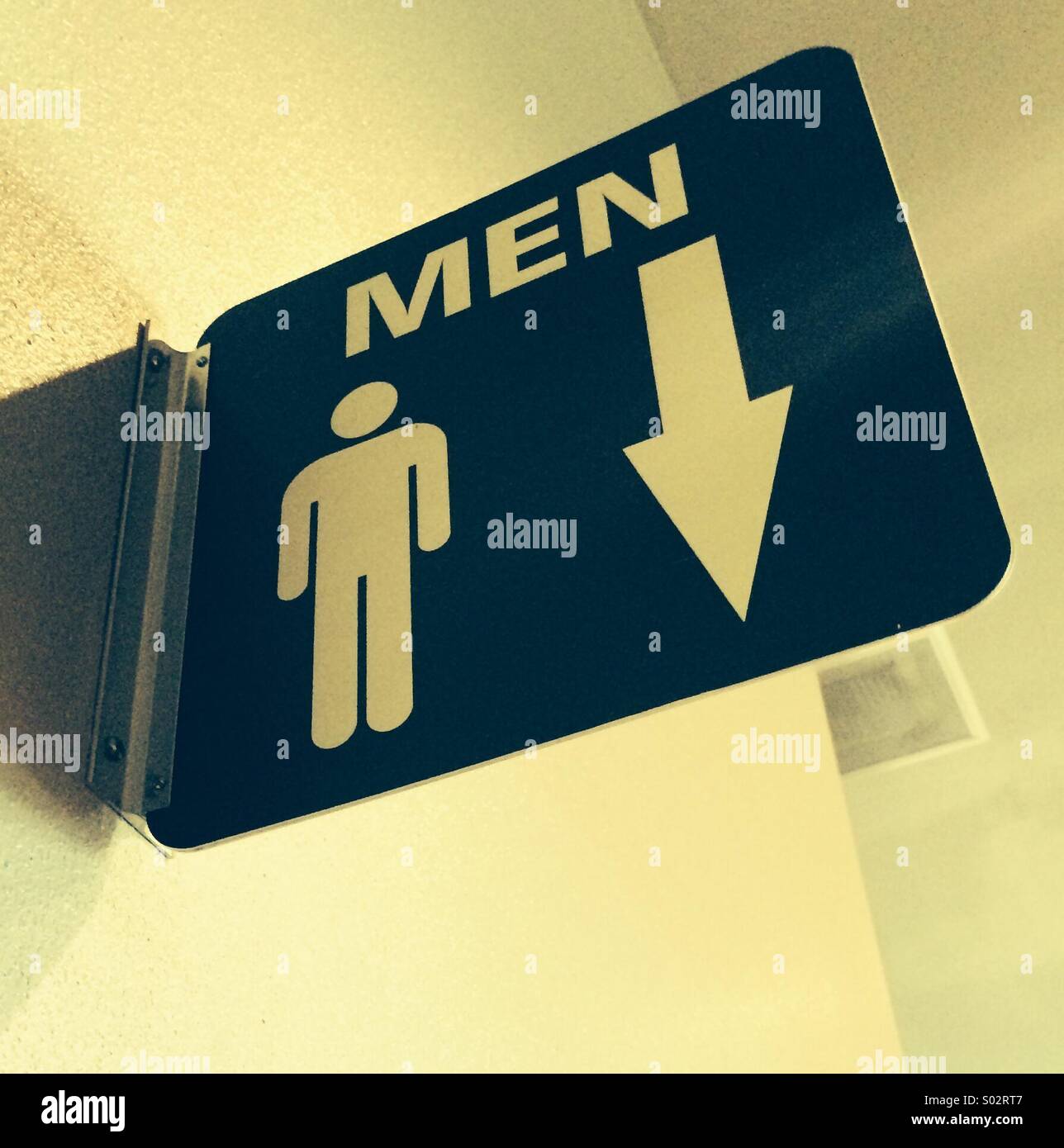 Men toilet sign hi-res stock photography and images - Alamy