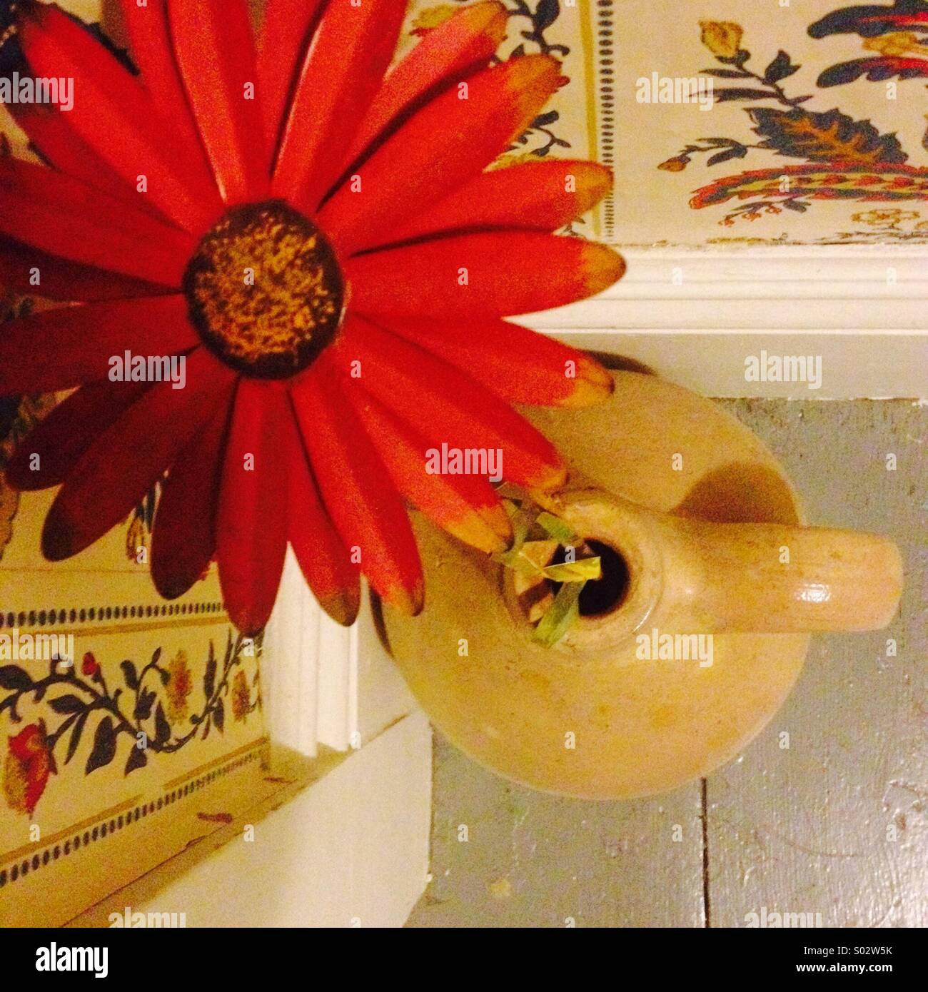 Lonely flower hi-res stock photography and images - Alamy