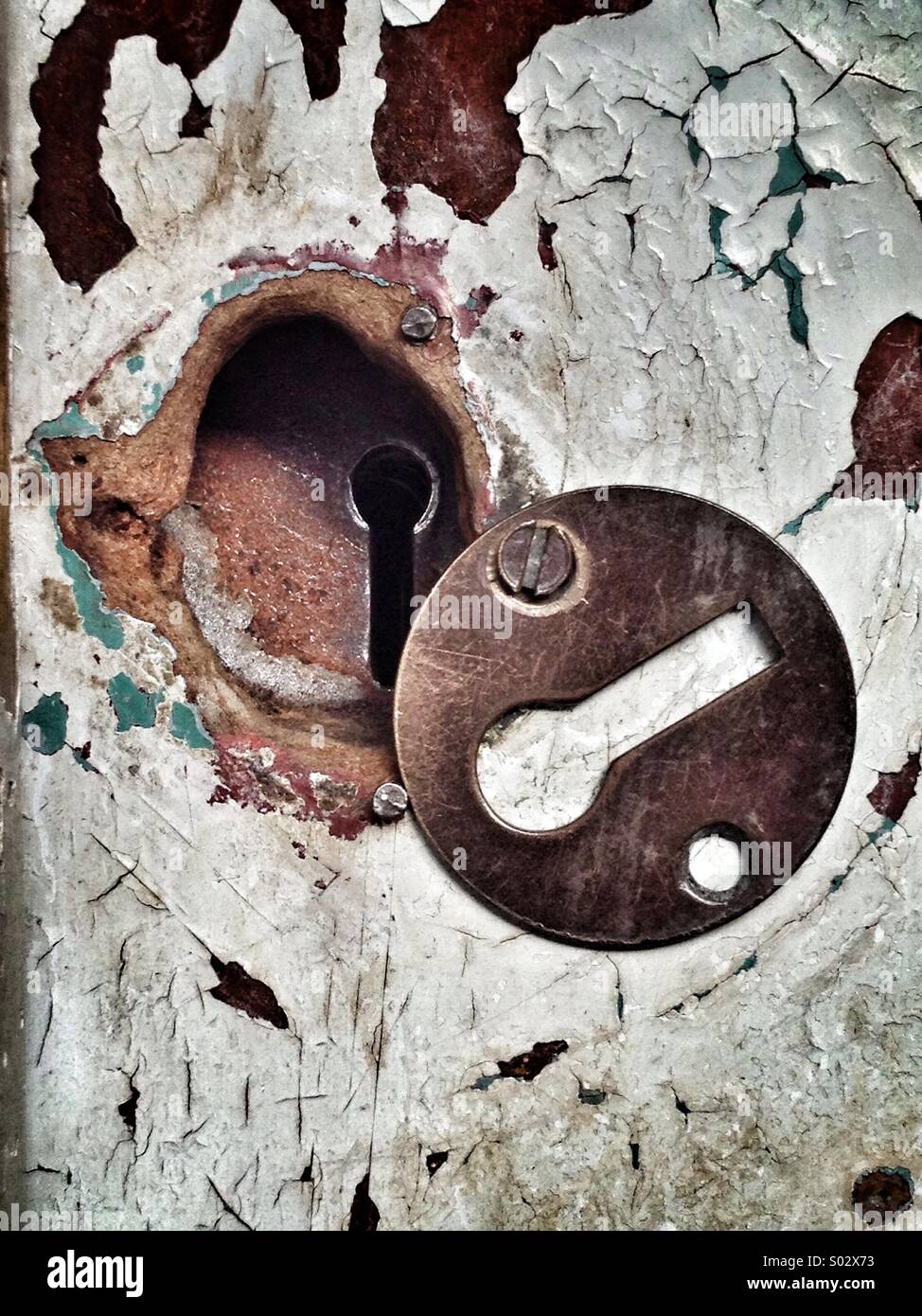Broken lock hi-res stock photography and images - Alamy