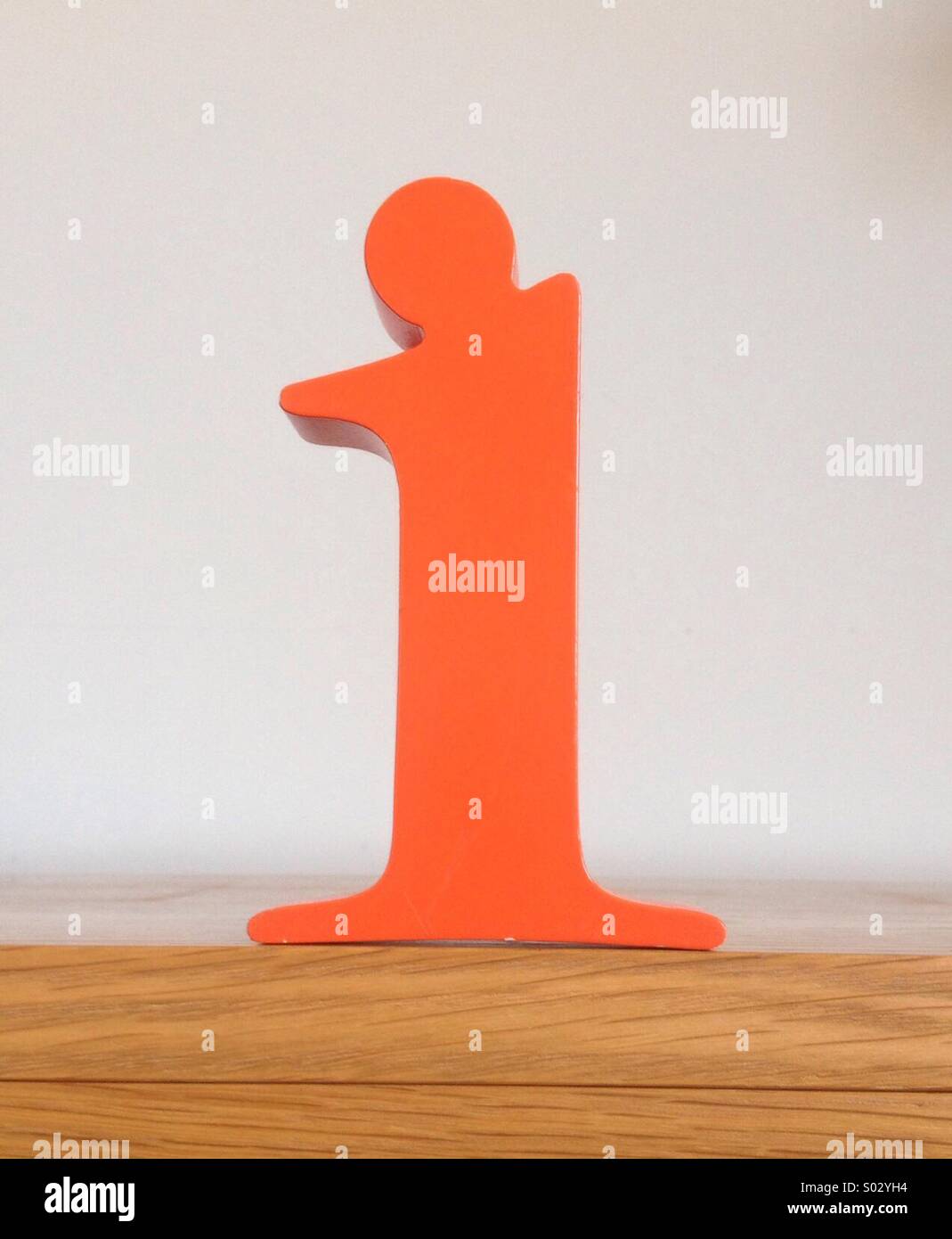 Letter i lowercase hi-res stock photography and images - Alamy