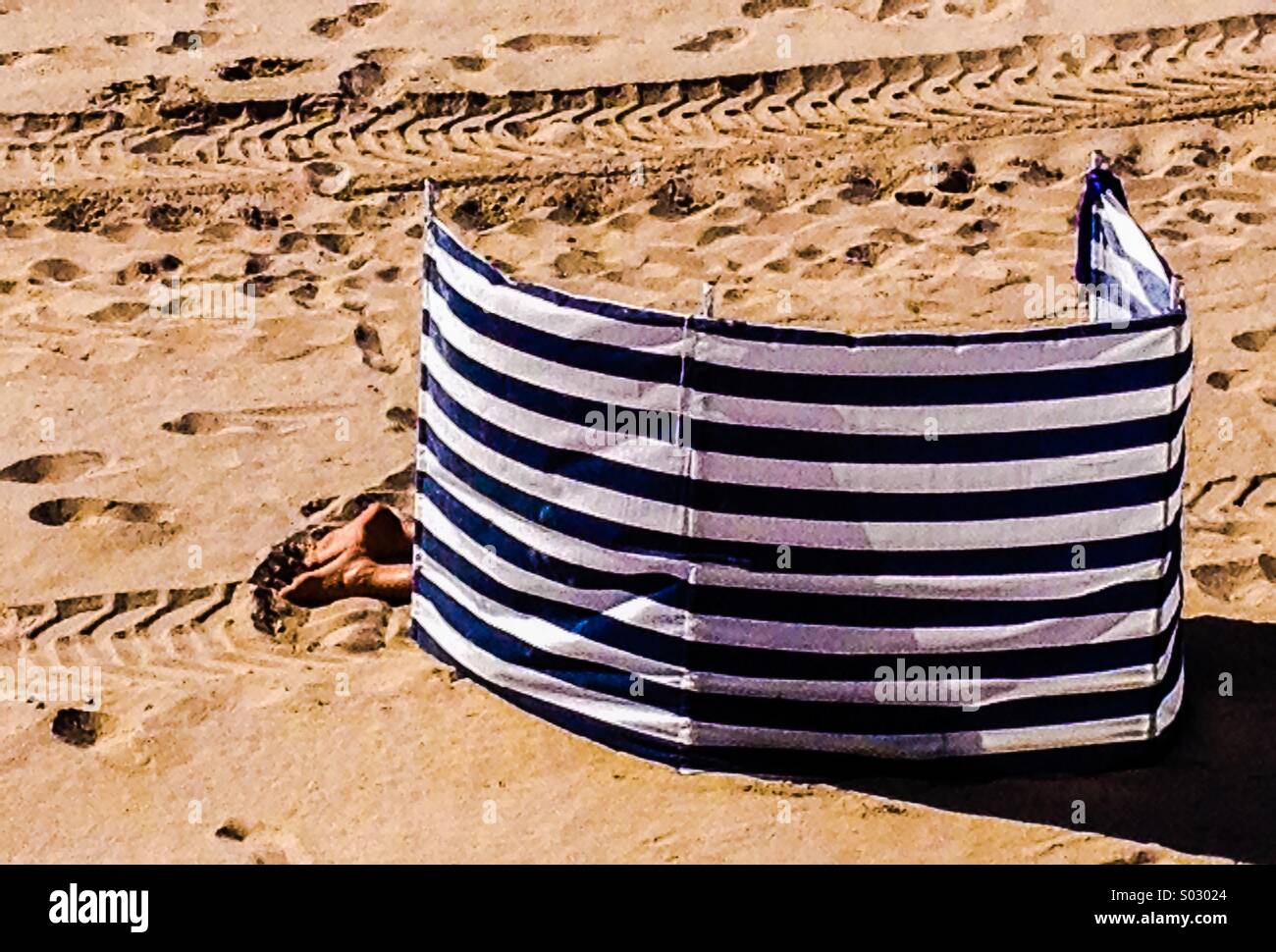 Feet protruding hi-res stock photography and images - Alamy