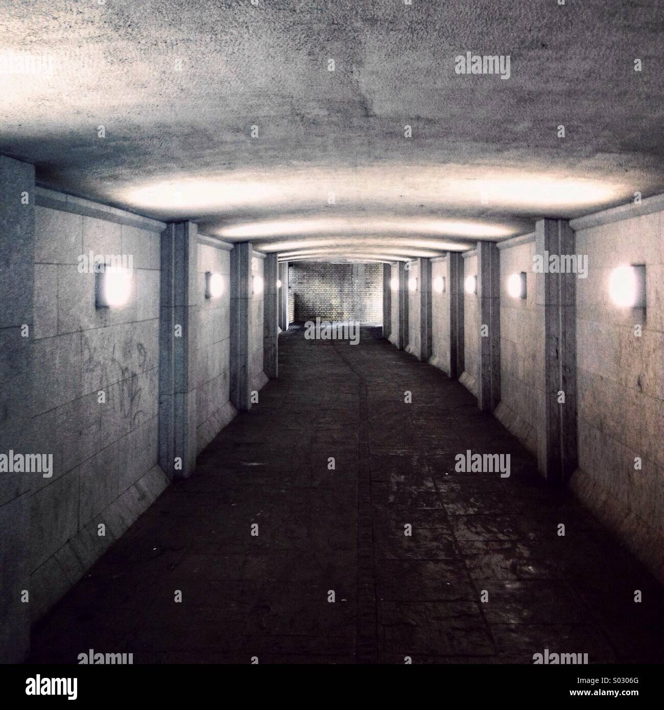 Tunnel vision hi-res stock photography and images - Alamy