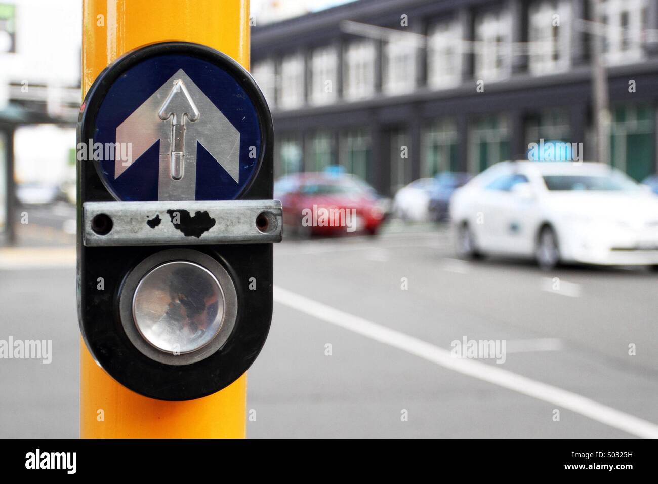 Automatic crossing hi-res stock photography and images - Alamy