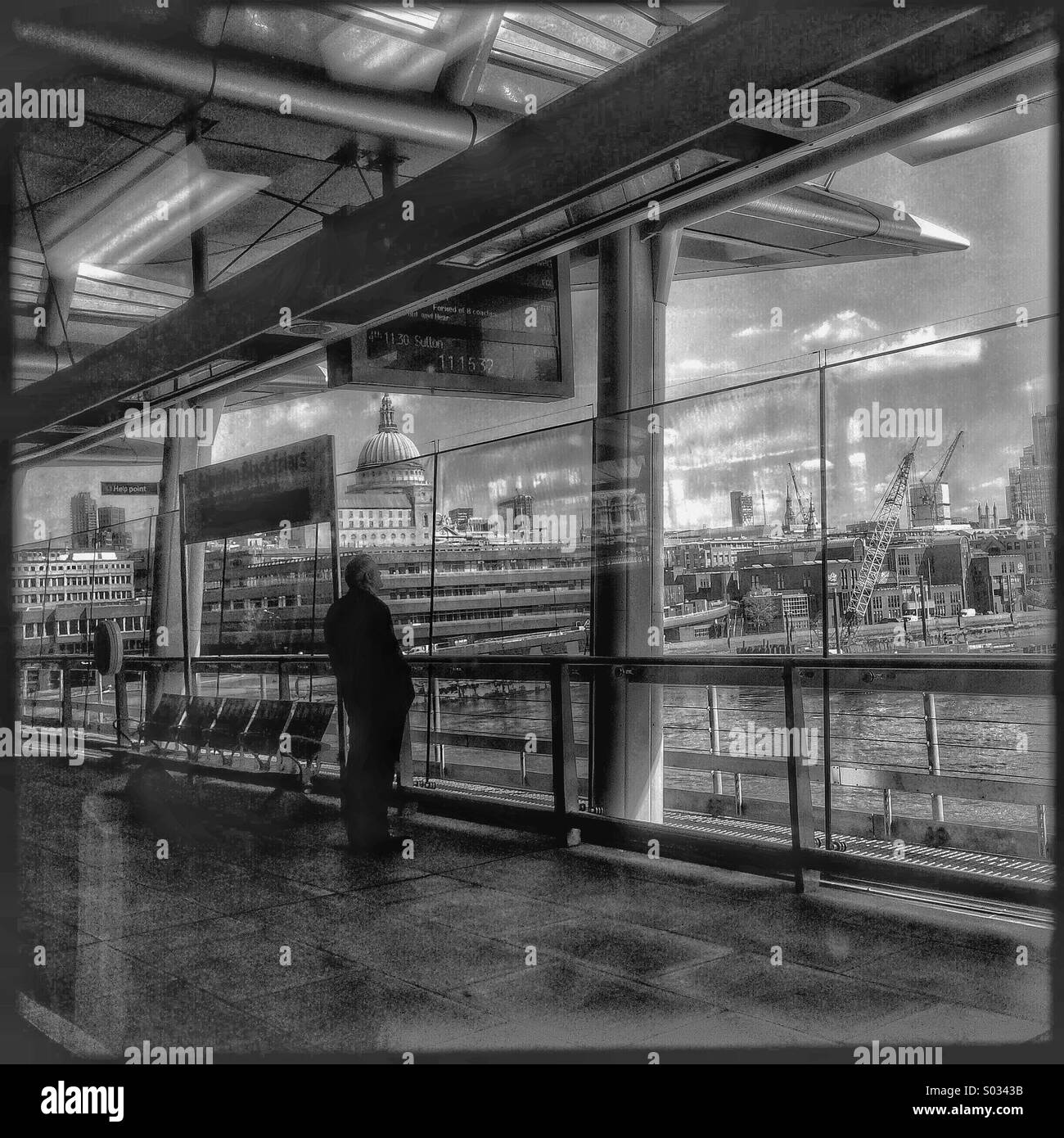 Blackfriars station view Black and White Stock Photos & Images - Alamy Blackfriars station view Black and White Stock Photos & Images - Alamy