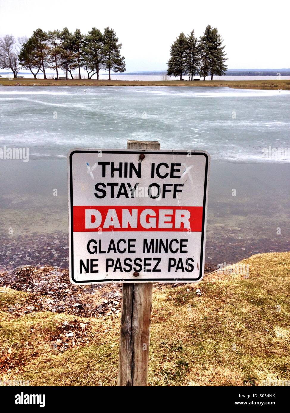 Thin ice warning hi-res stock photography and images - Alamy