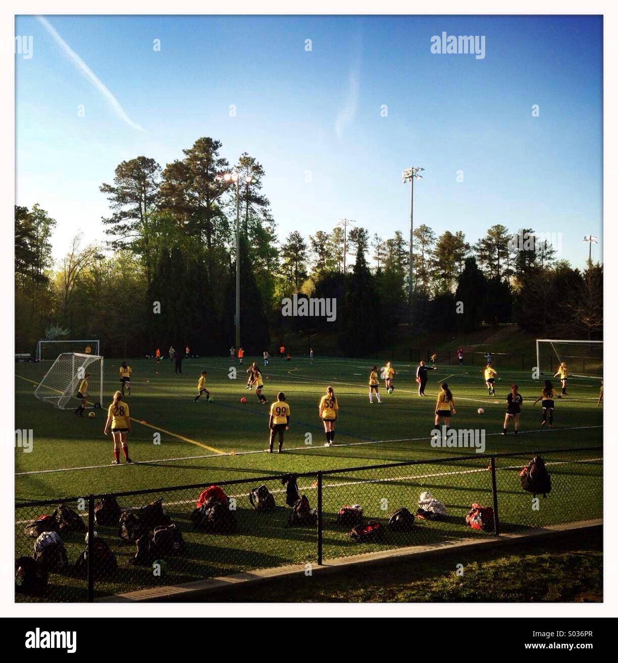 Soccer team girls hi-res stock photography and images - Alamy